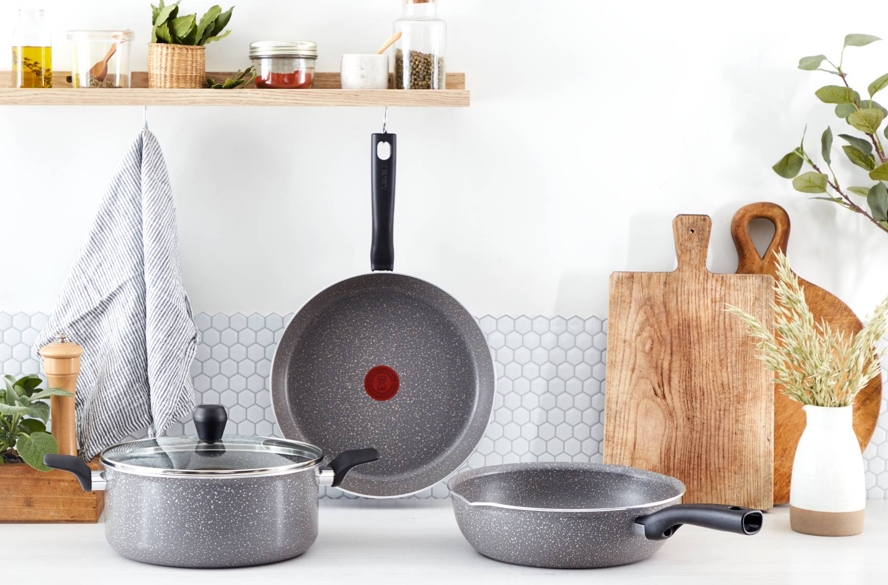 ควรเลือกซื้อกระทะแบบไหนให้เหมาะกับไลฟ์สไตล์การทำอาหาร? | เคล็ดลับการ ...